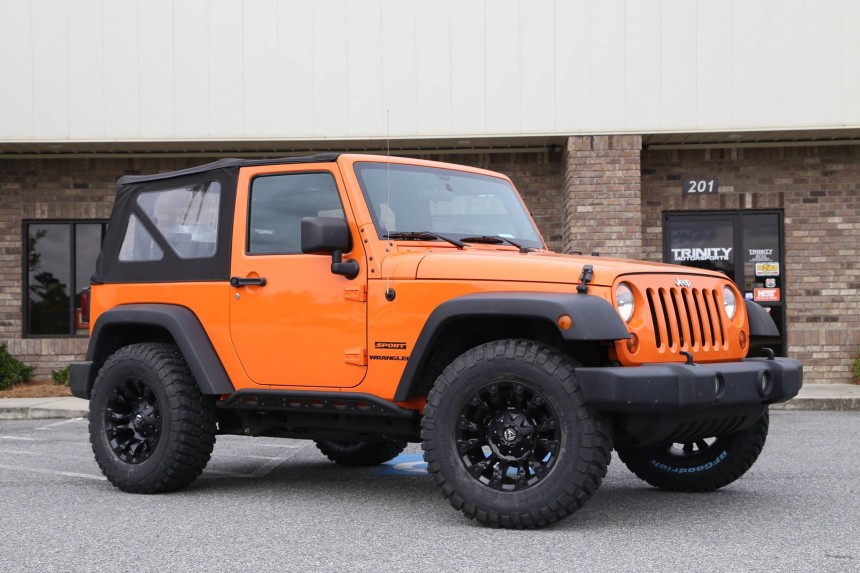 Vapor_Jeep_JK_side - Trinity Motorsports