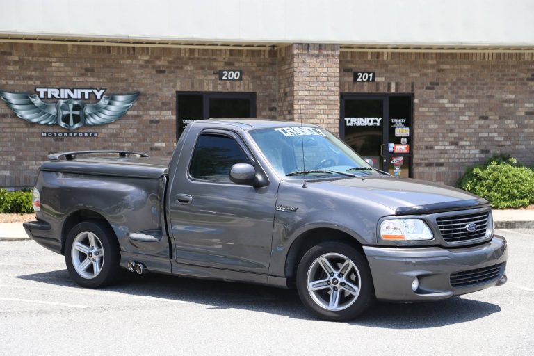 2004 Ford Lightning - Trinity Motorsports